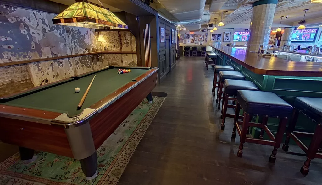 pool table in pubs